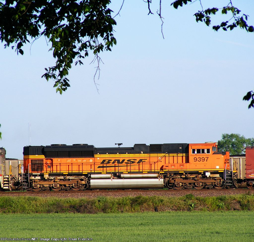 BNSF 9397